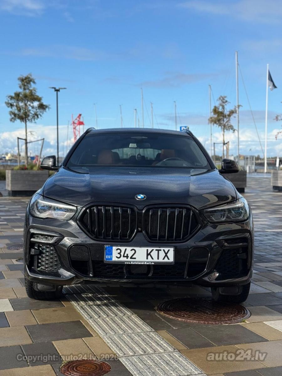 Black BMW X6 2022 in Tallinn, with an engine capacity of 3.00 L and mileage of 43 thousand km for 67490 €, photo 2 on AUTOMOTO.COM.LV