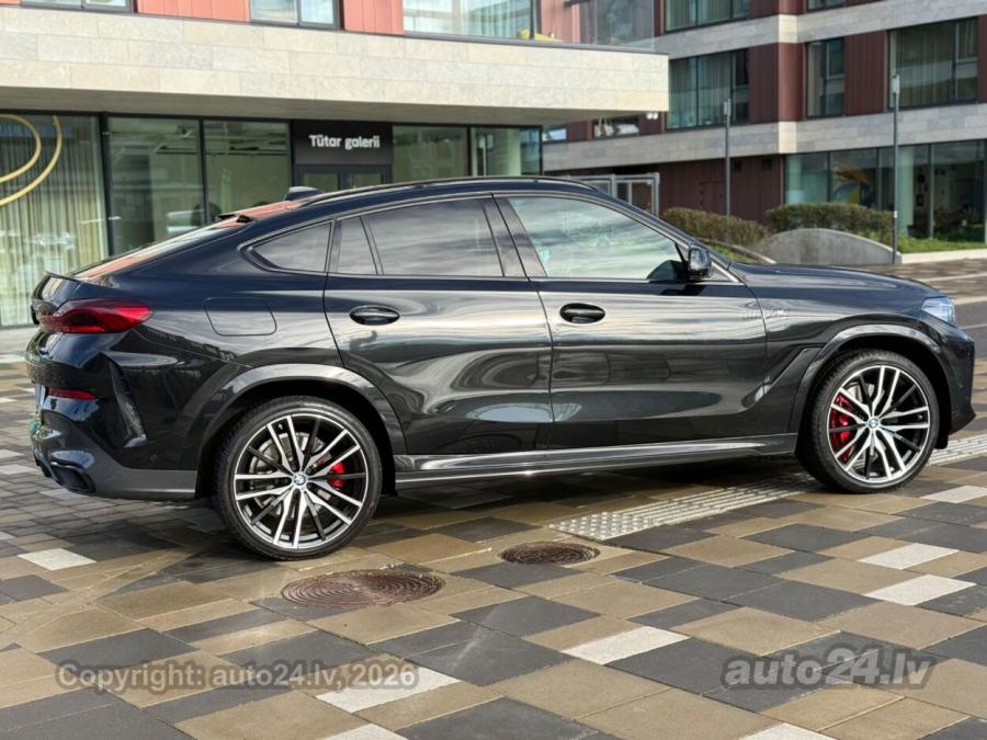 Black BMW X6 2022 in Tallinn, with an engine capacity of 3.00 L and mileage of 43 thousand km for 67490 €, photo 8 on AUTOMOTO.COM.LV