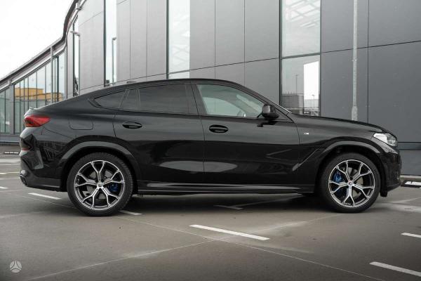 Melns BMW X6 2022 Viļņa, ar dzinēja tilpumu 2.99 L un nobraukumu 95 tūkst. km par 62500 €, foto 7 vietnē AUTOMOTO.COM.LV