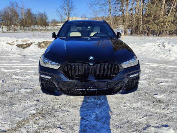 Melns BMW X6 2022 Kauņa, ar dzinēja tilpumu 2.99 L un nobraukumu 163 tūkst. km par 53900 €, foto 2 vietnē AUTOMOTO.COM.LV
