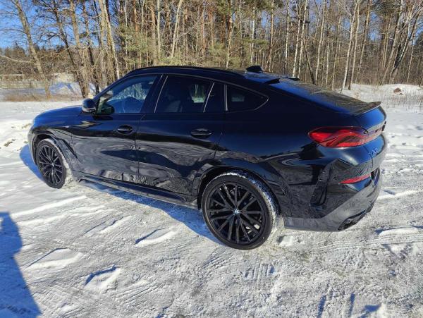 Melns BMW X6 2022 Kauņa, ar dzinēja tilpumu 2.99 L un nobraukumu 163 tūkst. km par 53900 €, foto 6 vietnē AUTOMOTO.COM.LV
