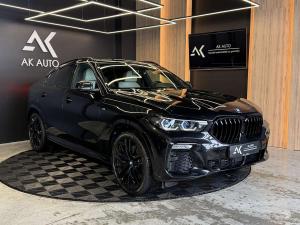 Melns BMW X6 2022 Kauņa, ar dzinēja tilpumu 2.99 L un nobraukumu 163 tūkst. km par 55990 €, foto 2 vietnē AUTOMOTO.COM.LV