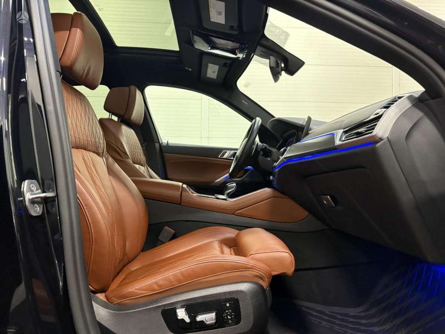 Melns BMW X6 2022 Viļņa, ar dzinēja tilpumu 3.00 L un nobraukumu 16 tūkst. km par 59000 €, foto 17 vietnē AUTOMOTO.COM.LV