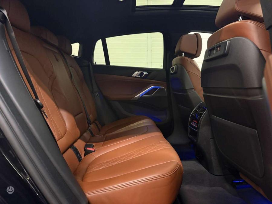 Melns BMW X6 2022 Viļņa, ar dzinēja tilpumu 3.00 L un nobraukumu 16 tūkst. km par 59000 €, foto 32 vietnē AUTOMOTO.COM.LV