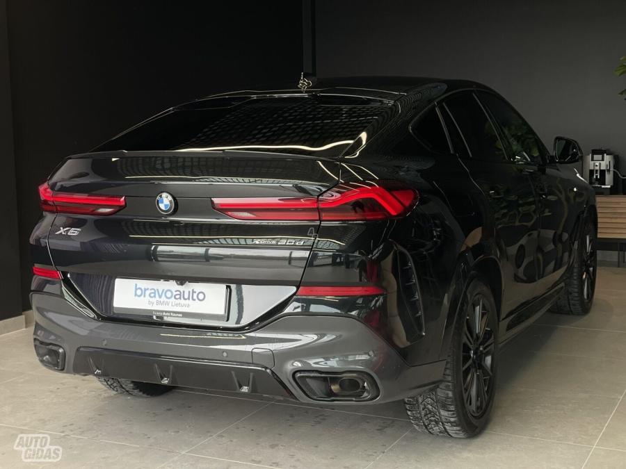 Melns BMW X6 2022 Klaipėda, ar dzinēja tilpumu 3.00 L un nobraukumu 89 tūkst. km par 58991 €, foto 5 vietnē AUTOMOTO.COM.LV