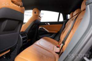Melns BMW X6 2022 Rīga, ar dzinēja tilpumu 3.00 L un nobraukumu 54 tūkst. km par 49900 €, foto 8 vietnē AUTOMOTO.COM.LV