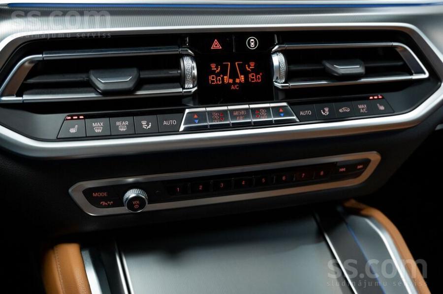Melns BMW X6 2022 Rīga, ar dzinēja tilpumu 3.00 L un nobraukumu 54 tūkst. km par 49900 €, foto 12 vietnē AUTOMOTO.COM.LV