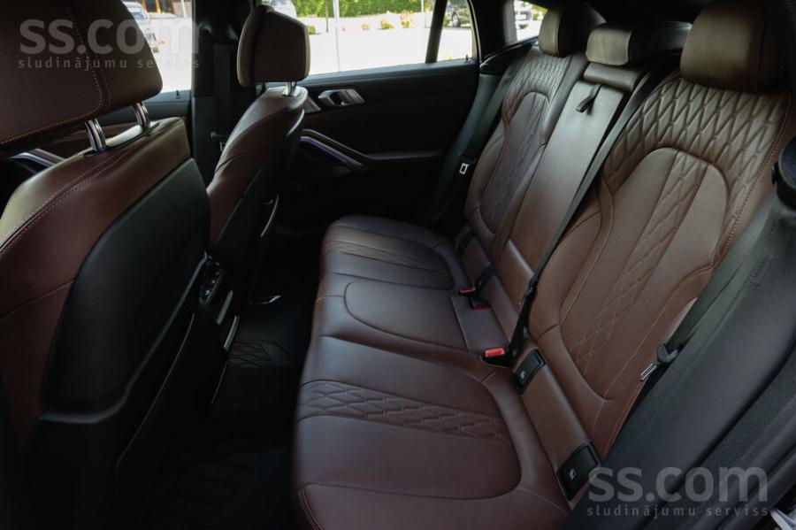 Melns BMW X6 2022 Rīga, ar dzinēja tilpumu 3.00 L un nobraukumu 38 tūkst. km par 59990 €, foto 14 vietnē AUTOMOTO.COM.LV