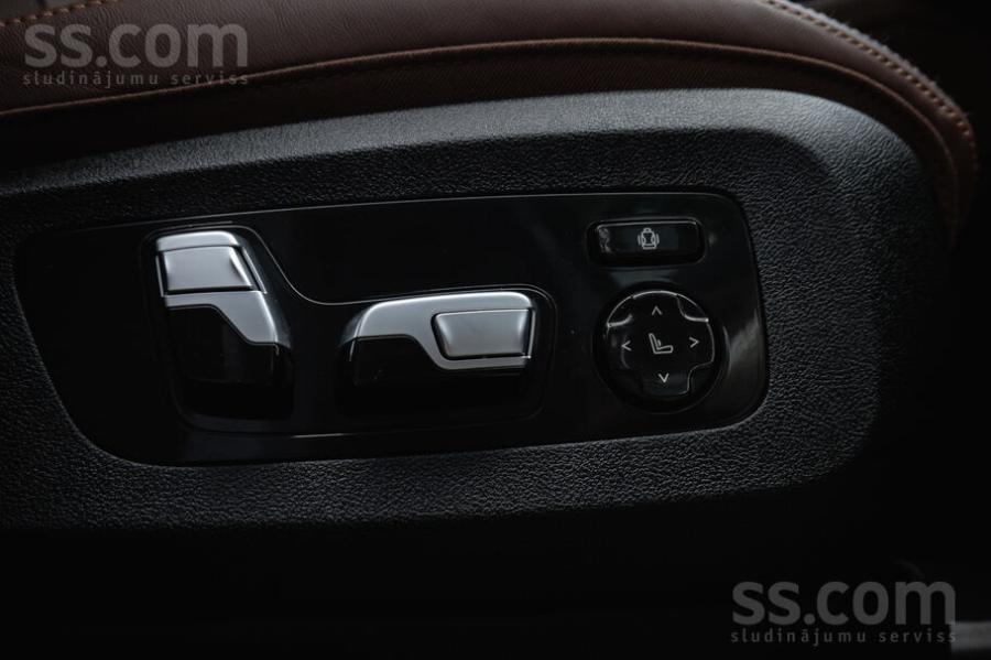 Melns BMW X6 2022 Rīga, ar dzinēja tilpumu 3.00 L un nobraukumu 38 tūkst. km par 59990 €, foto 16 vietnē AUTOMOTO.COM.LV