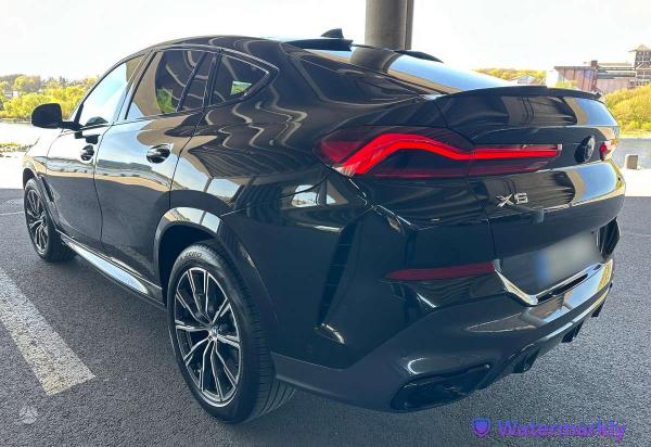 Melns BMW X6 2022 Klaipėda, ar dzinēja tilpumu 3.00 L un nobraukumu 100 tūkst. km par 52900 €, foto 9 vietnē AUTOMOTO.COM.LV