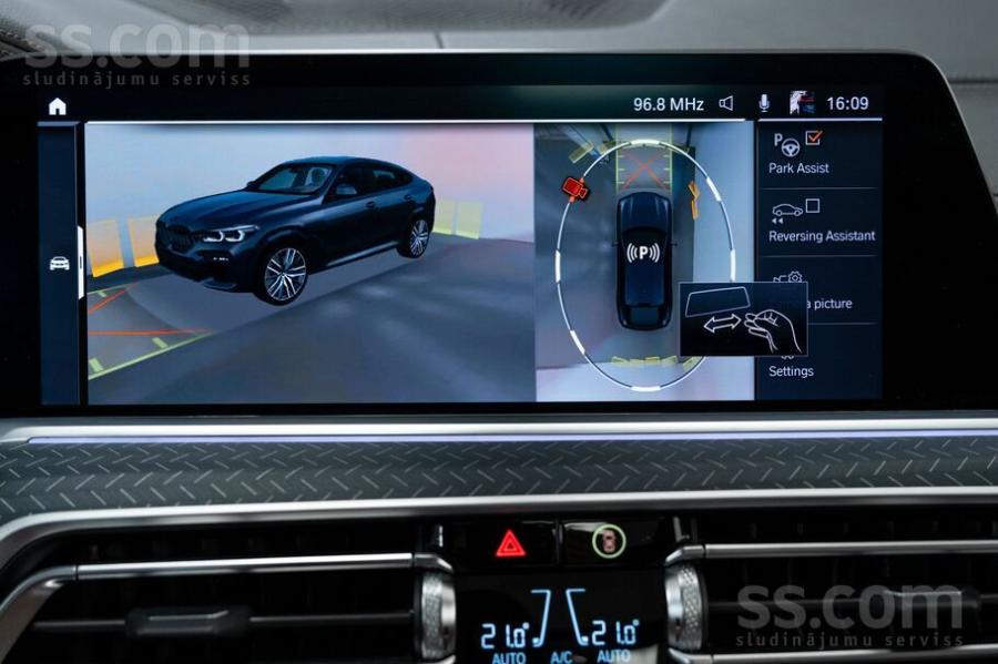 Melns BMW X6 2022 Rīga, ar dzinēja tilpumu 3.00 L un nobraukumu 79 tūkst. km par 57500 €, foto 32 vietnē AUTOMOTO.COM.LV