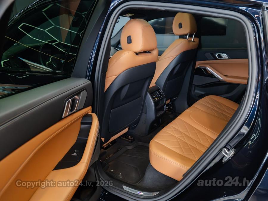 Black BMW X6 2023 in Tallinn, with an engine capacity of 3.00 L and mileage of 47 thousand km for 76000 €, photo 8 on AUTOMOTO.COM.LV