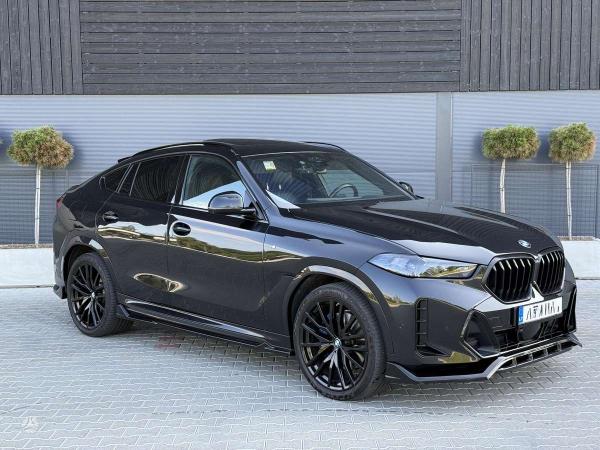 Melns BMW X6 2023 Šauļi, ar dzinēja tilpumu 2.99 L un nobraukumu 66 tūkst. km par 81500 €, foto  vietnē AUTOMOTO.COM.LV