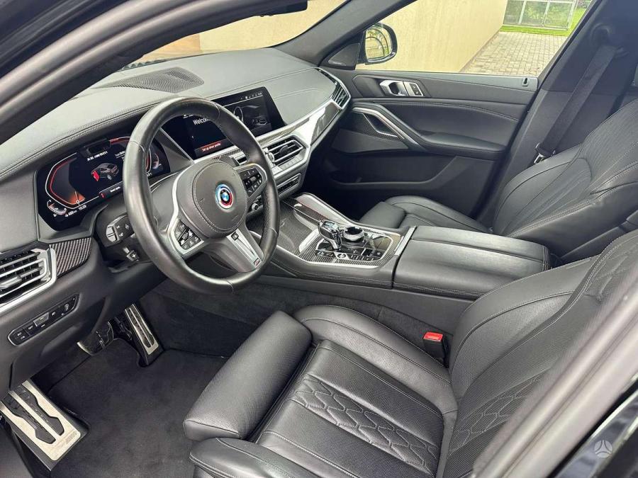 Black BMW X6 2023 in Vilnius, with an engine capacity of 4.40 L and mileage of 27 thousand km for 67000 €, photo 11 on AUTOMOTO.COM.LV