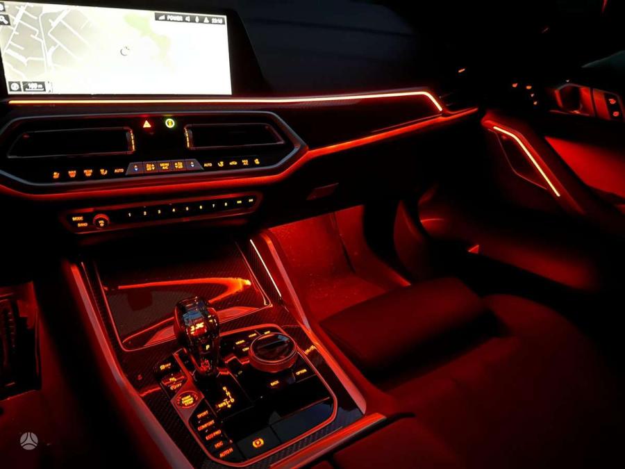 Black BMW X6 2023 in Vilnius, with an engine capacity of 4.40 L and mileage of 27 thousand km for 67000 €, photo 23 on AUTOMOTO.COM.LV