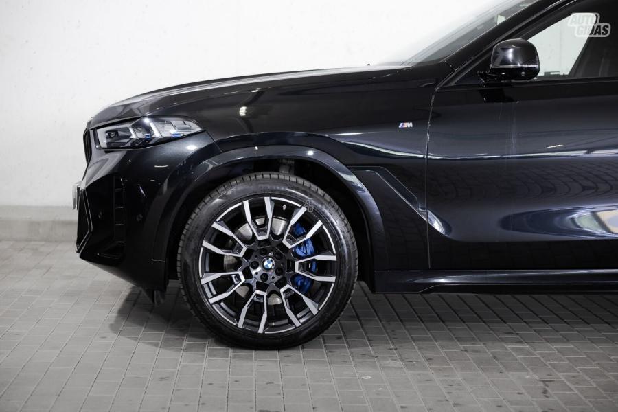 Melns BMW X6 2023 Viļņa, ar dzinēja tilpumu 3.00 L un nobraukumu 85 tūkst. km par 73491 €, foto 8 vietnē AUTOMOTO.COM.LV