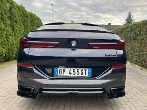 Black BMW X6 2023 in Vilnius, with an engine capacity of 3.00 L and mileage of 151 thousand km for 65000 €, photo 10 on AUTOMOTO.COM.LV