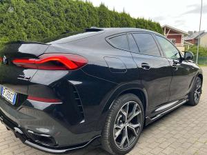 Black BMW X6 2023 in Vilnius, with an engine capacity of 3.00 L and mileage of 151 thousand km for 65000 €, photo 18 on AUTOMOTO.COM.LV