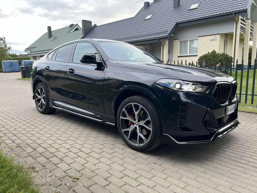 Black BMW X6 2023 in Vilnius, with an engine capacity of 3.00 L and mileage of 151 thousand km for 65000 €, photo 32 on AUTOMOTO.COM.LV