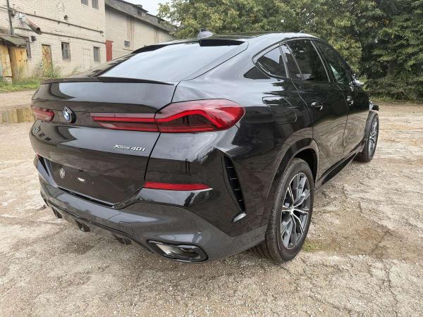 Melns BMW X6 2023 Kauņa, ar dzinēja tilpumu 3.00 L un nobraukumu 62 tūkst. km par 24400 €, foto 4 vietnē AUTOMOTO.COM.LV