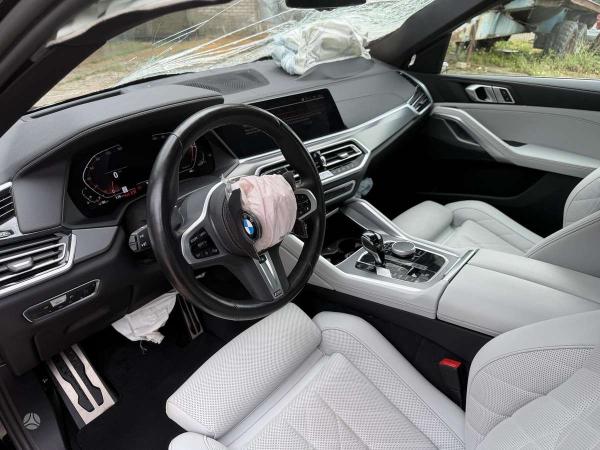 Melns BMW X6 2023 Kauņa, ar dzinēja tilpumu 3.00 L un nobraukumu 62 tūkst. km par 24400 €, foto 9 vietnē AUTOMOTO.COM.LV