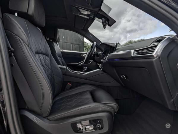 БМВ Х6 2023 в Тукумс на AUTOMOTO.COM.LV Черный БМВ Х6 2023 в Тукумс, объемом двигателя 2.99 л и пробегом 64 тыс. км за 59990 €, фото 8 на AUTOMOTO.COM.LV