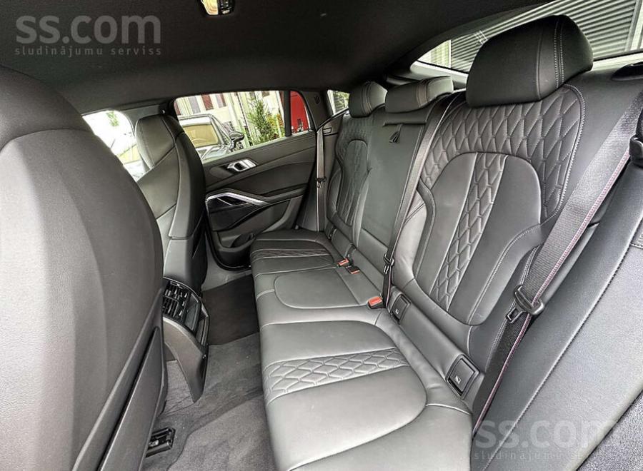 Melns BMW X6 2024 Tukums, ar dzinēja tilpumu 3.00 L un nobraukumu 0 tūkst. km par 88880 €, foto 6 vietnē AUTOMOTO.COM.LV