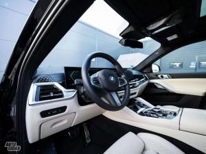 Black BMW X6 2024 in Marijampole, with an engine capacity of 3.00 L and mileage of 28 thousand km for 79950 €, photo 23 on AUTOMOTO.COM.LV