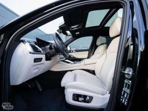 Black BMW X6 2024 in Marijampole, with an engine capacity of 3.00 L and mileage of 28 thousand km for 79950 €, photo 24 on AUTOMOTO.COM.LV