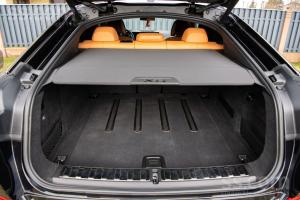 Black BMW X6 2024 in Liepaja, with an engine capacity of 3.00 L and mileage of 33 thousand km for 86900 €, photo 11 on AUTOMOTO.COM.LV