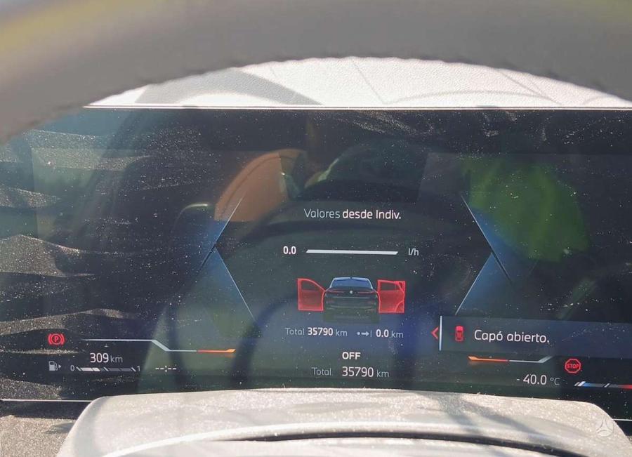 Black BMW X6 2024 in Klaipeda, with an engine capacity of 2.99 L and mileage of 36 thousand km for 19500 €, photo 9 on AUTOMOTO.COM.LV