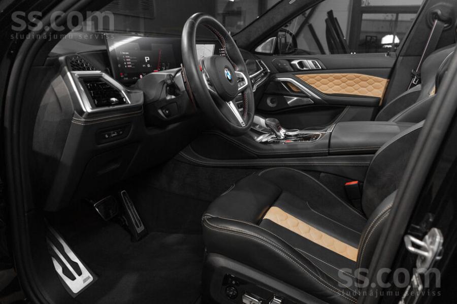 Black BMW X6 2024 in Riga, with an engine capacity of 4.40 L and mileage of 17 thousand km for 115000 €, photo 7 on AUTOMOTO.COM.LV