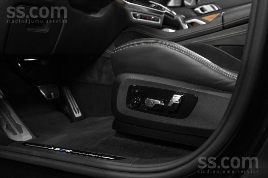 Black BMW X6 2024 in Riga, with an engine capacity of 4.40 L and mileage of 17 thousand km for 115000 €, photo 16 on AUTOMOTO.COM.LV
