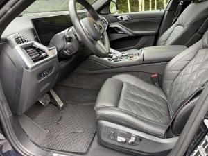 Melns BMW X6 2024 Kauņa, ar dzinēja tilpumu 3.00 L un nobraukumu 37 tūkst. km par 87500 €, foto 6 vietnē AUTOMOTO.COM.LV