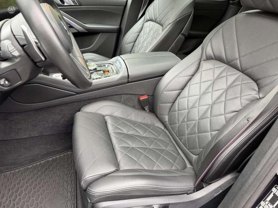 Melns BMW X6 2024 Kauņa, ar dzinēja tilpumu 3.00 L un nobraukumu 37 tūkst. km par 87500 €, foto 7 vietnē AUTOMOTO.COM.LV