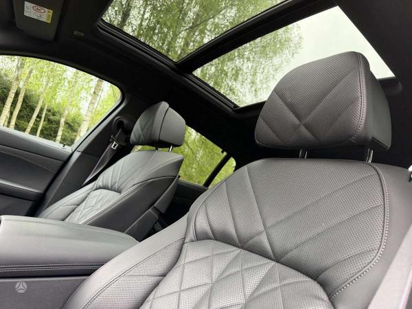 Black BMW X6 2024 in Kaunas, with an engine capacity of 3.00 L and mileage of 37 thousand km for 87500 €, photo 8 on AUTOMOTO.COM.LV