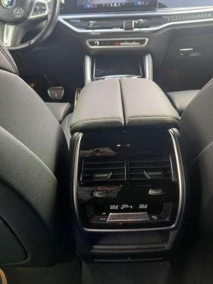 Black BMW X6 2024 in Vilnius, with an engine capacity of 2.99 L and mileage of 66 thousand km for 81615 €, photo 10 on AUTOMOTO.COM.LV