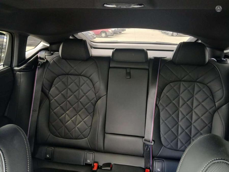 Black BMW X6 2024 in Vilnius, with an engine capacity of 2.99 L and mileage of 66 thousand km for 81615 €, photo 11 on AUTOMOTO.COM.LV
