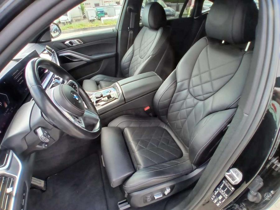 Black BMW X6 2024 in Vilnius, with an engine capacity of 2.99 L and mileage of 66 thousand km for 81615 €, photo 14 on AUTOMOTO.COM.LV