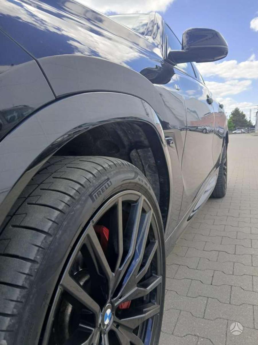Black BMW X6 2024 in Vilnius, with an engine capacity of 2.99 L and mileage of 66 thousand km for 81615 €, photo 22 on AUTOMOTO.COM.LV