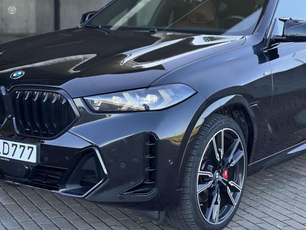 BMW X6 2024 Klaipėda vietnē Melns BMW X6 2024 Klaipėda, ar dzinēja tilpumu 3.00 L un nobraukumu 93 tūkst. km par 73500 €, foto 4 vietnē AUTOMOTO.COM.LV