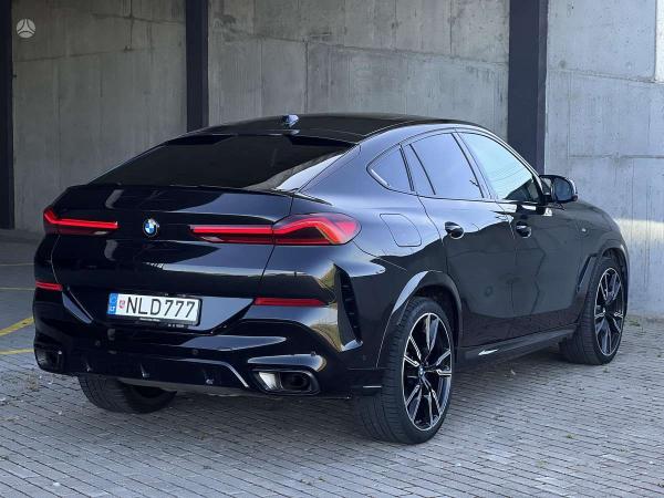 BMW X6 2024 Klaipėda vietnē Melns BMW X6 2024 Klaipėda, ar dzinēja tilpumu 3.00 L un nobraukumu 93 tūkst. km par 73500 €, foto 5 vietnē AUTOMOTO.COM.LV
