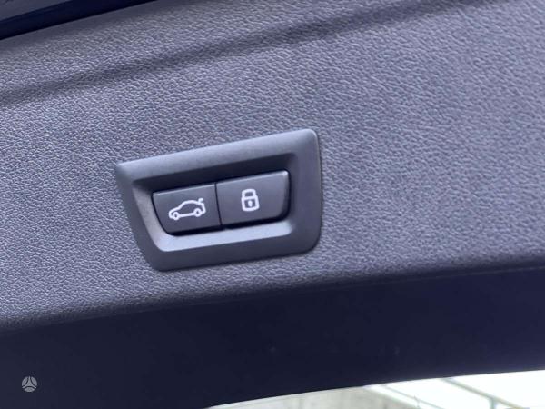 BMW X6 2024 Klaipėda vietnē Melns BMW X6 2024 Klaipėda, ar dzinēja tilpumu 3.00 L un nobraukumu 93 tūkst. km par 73500 €, foto 11 vietnē AUTOMOTO.COM.LV