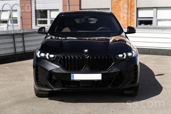 Melns BMW X6 2025 Rīga, ar dzinēja tilpumu 3.00 L un nobraukumu 19 tūkst. km par 87000 €, foto 8 vietnē AUTOMOTO.COM.LV