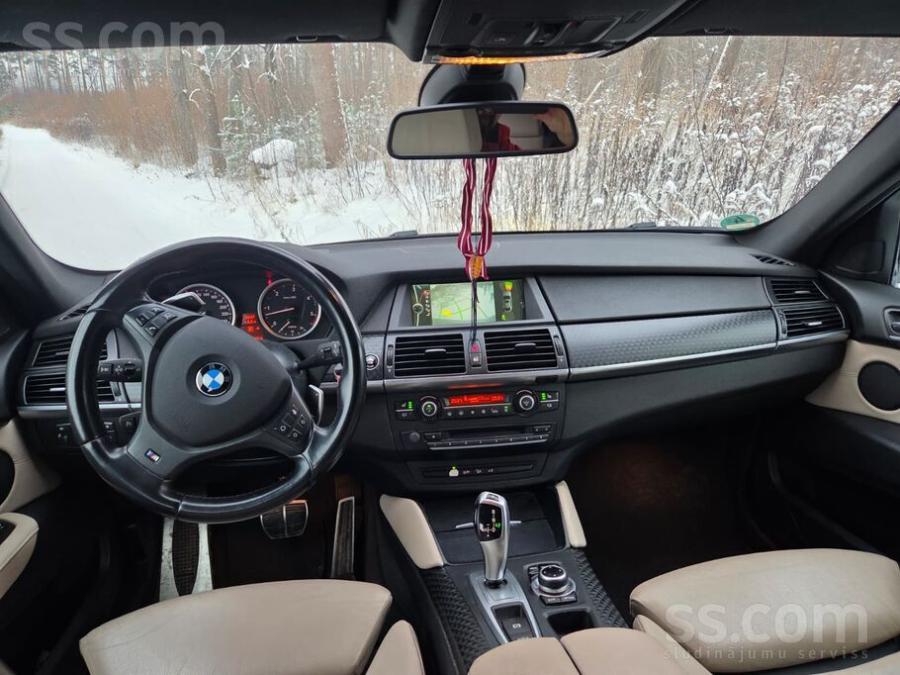 Black BMW X6 2012 in Riga, with an engine capacity of 3.00 L and mileage of 265 thousand km for 16500 €, photo 4 on AUTOMOTO.COM.LV