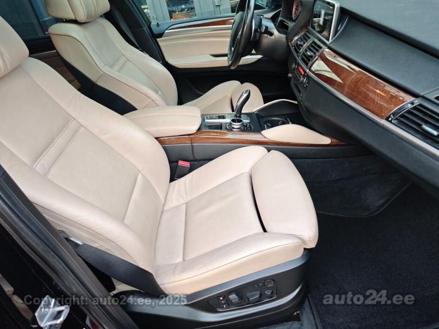 Melns BMW X6 2013 Tallina, ar dzinēja tilpumu 3.00 L un nobraukumu 202 tūkst. km par 15990 €, foto 8 vietnē AUTOMOTO.COM.LV