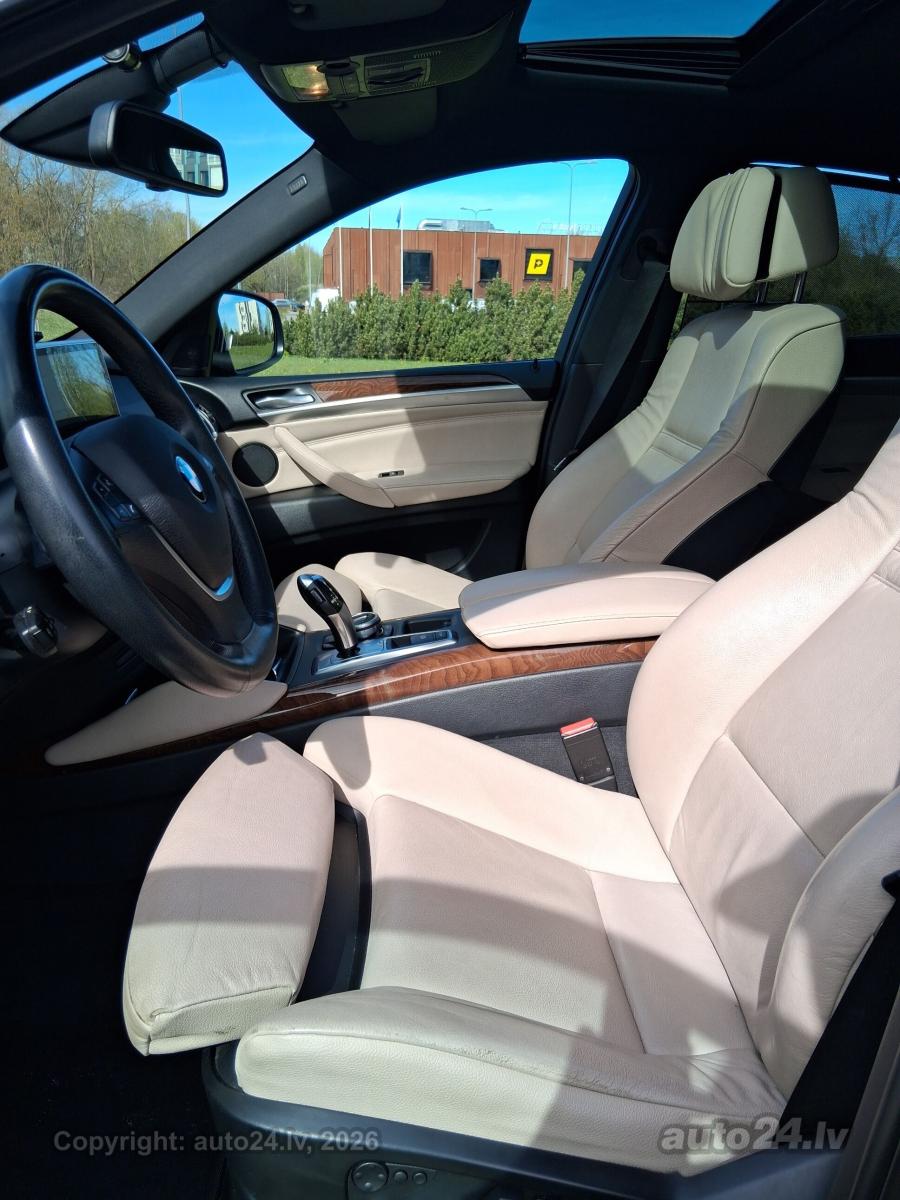 Black BMW X6 2013 in Tallinn, with an engine capacity of 3.00 L and mileage of 205 thousand km for 15990 €, photo 11 on AUTOMOTO.COM.LV