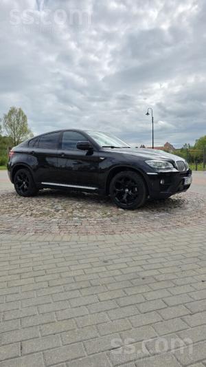 Melns BMW X6 2013 Bauska, ar dzinēja tilpumu 4.00 L un nobraukumu 270 tūkst. km par 19500 €, foto 3 vietnē AUTOMOTO.COM.LV