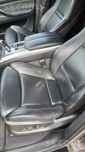 Melns BMW X6 2013 Bauska, ar dzinēja tilpumu 4.00 L un nobraukumu 270 tūkst. km par 19500 €, foto 6 vietnē AUTOMOTO.COM.LV