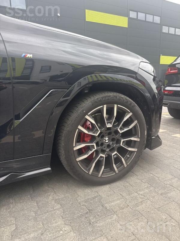 Melns BMW X6 2026 Rīga, ar dzinēja tilpumu 3.00 L un nobraukumu 8 tūkst. km par 90000 €, foto 4 vietnē AUTOMOTO.COM.LV